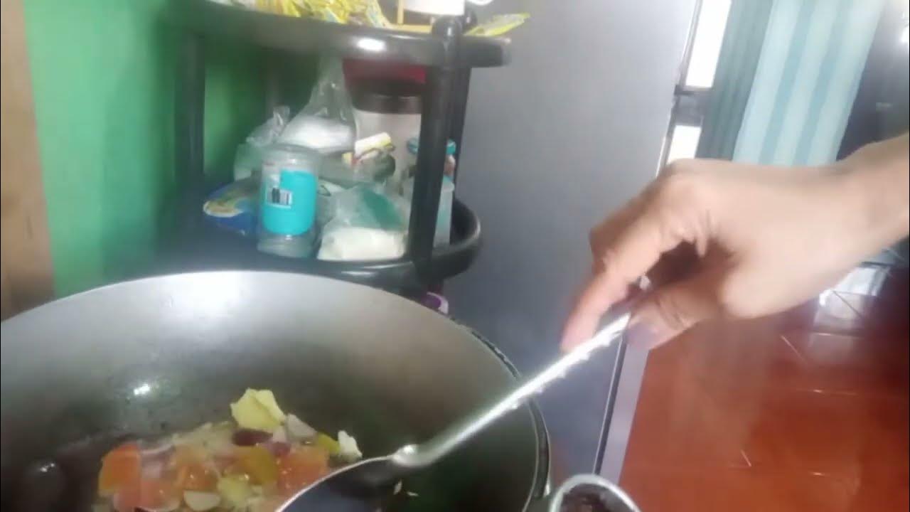 SINIGANG SA TANGHALIAN | Food recipe ni Nanay Esper - YouTube