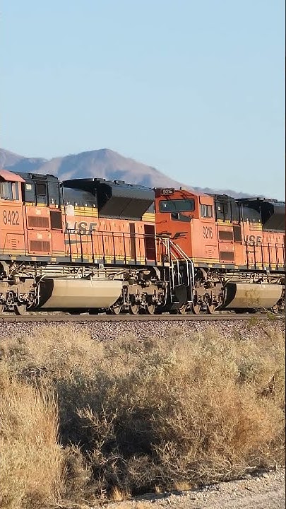 BNSF 8422 WESTBOUND EMPTY WELL CAR TRAIN MP 10.8 CAJON SUB - YouTube