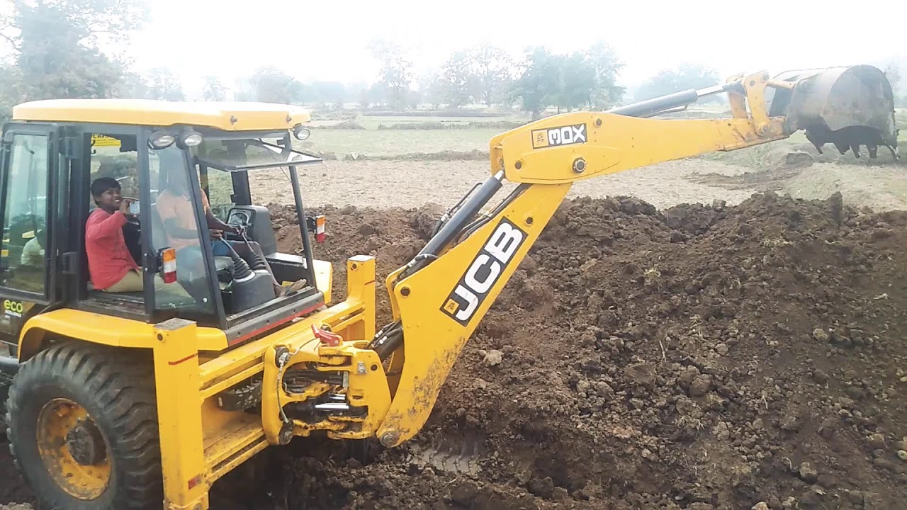 JCB 3DX stuck in mud | JCB Backhoes Struggle after Work | JCB ...