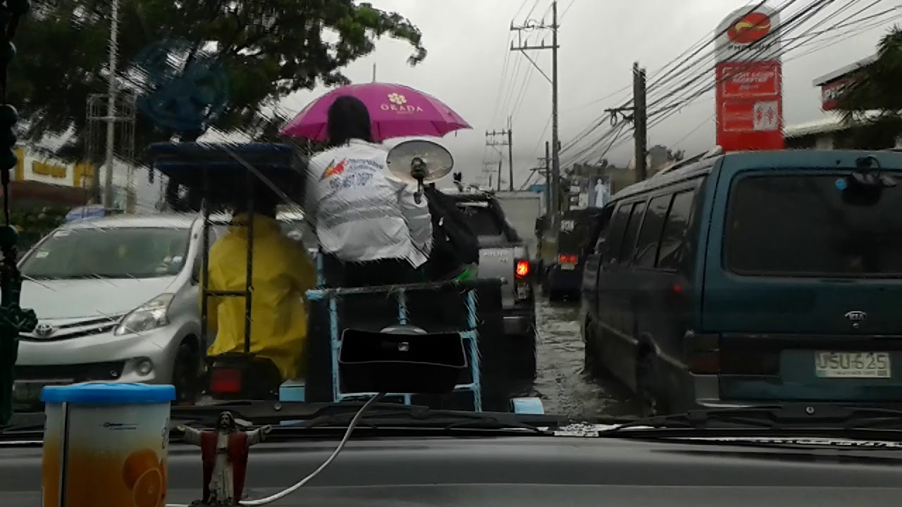 Flash floods along sucat ave.paranaque cty - YouTube