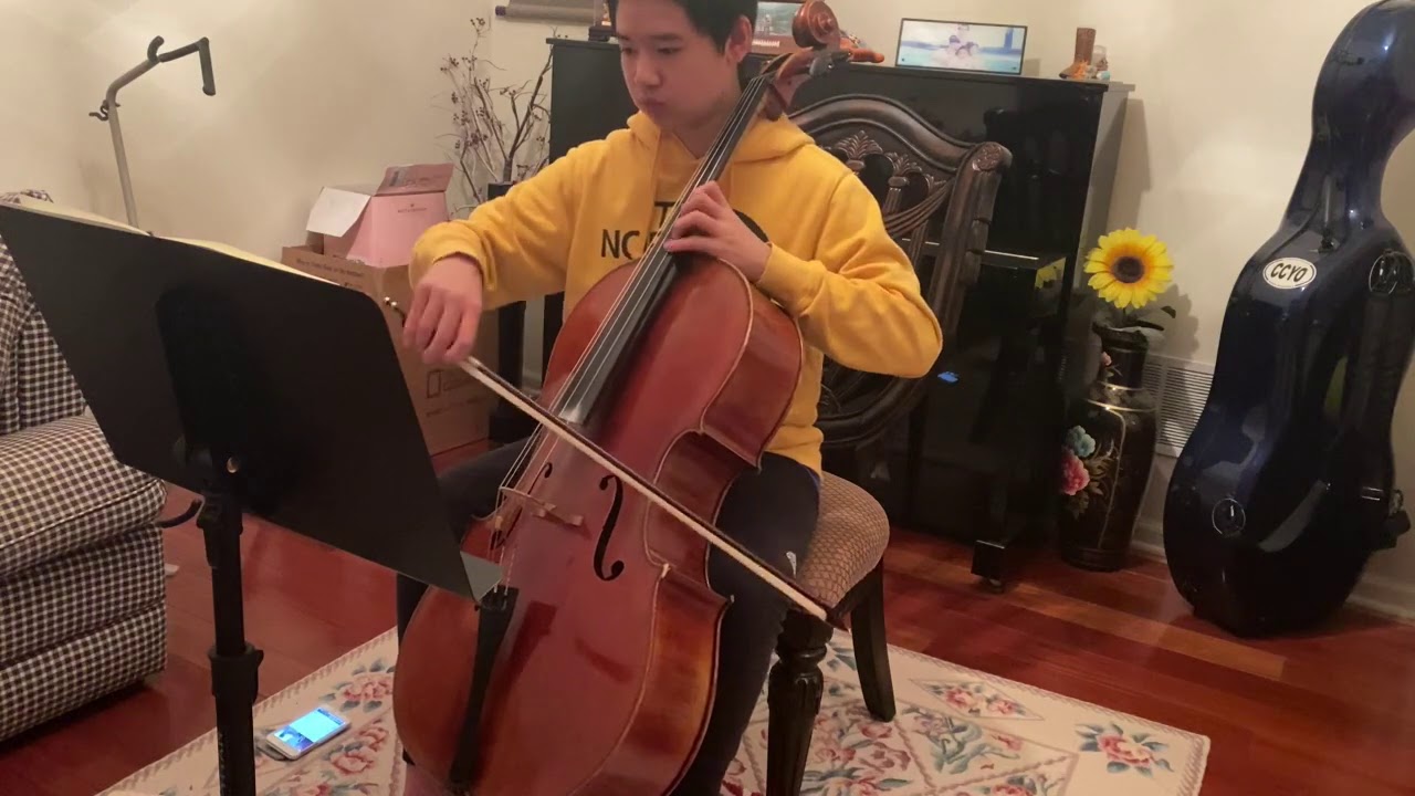 Leo Shi: Concerto No.4 by Goltermann - YouTube