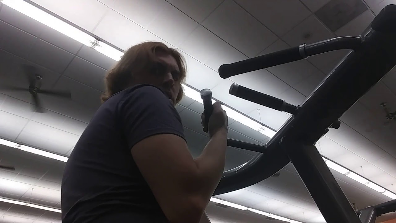 PS man is getting too good shape before the next convention my exercise ...