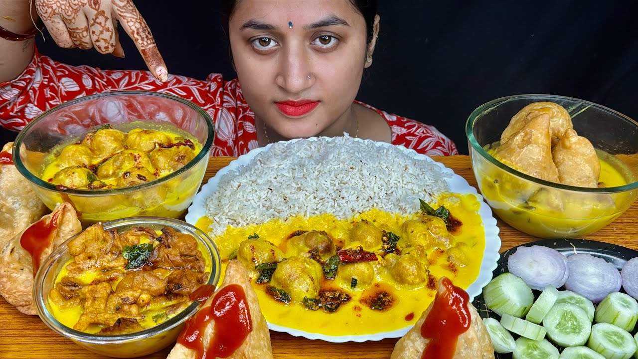 EATING KADI PAKODA,JEERA RICE,KADI KOFTA,KADI SAMOSA,KADI LOTS OF ...