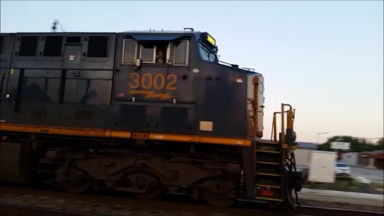 [CSX] 3002 ES44AH Leads Q743-25 In Notch 8 Through In Fayetteville NC ...