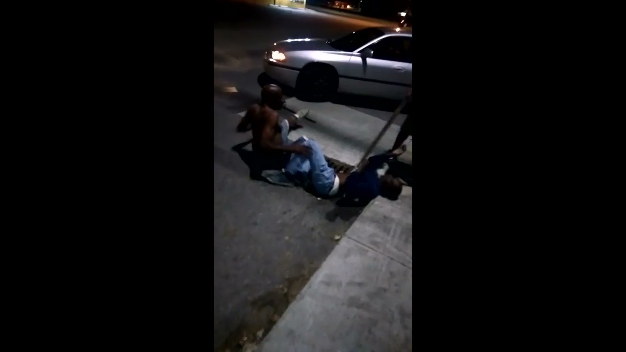 Best crackhead/drunk fight ever in Hopkinsville KY - YouTube