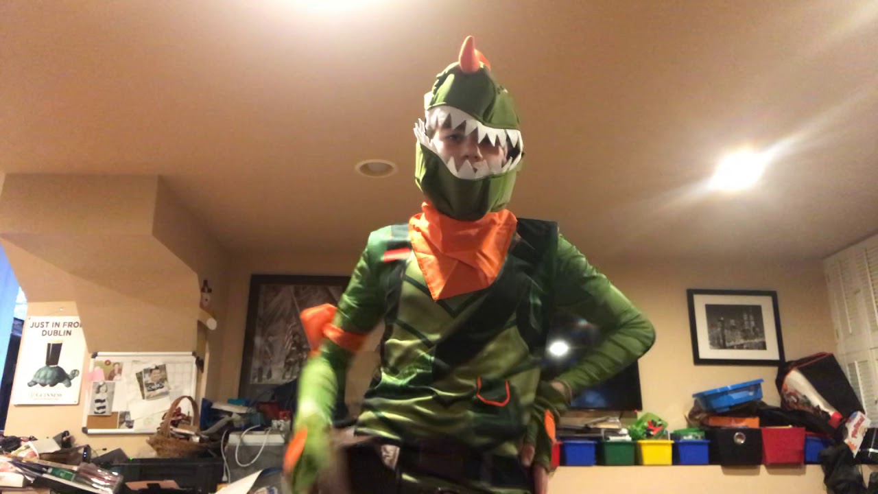 Happy Halloween everyone this is my Fortnite costume Rex - YouTube