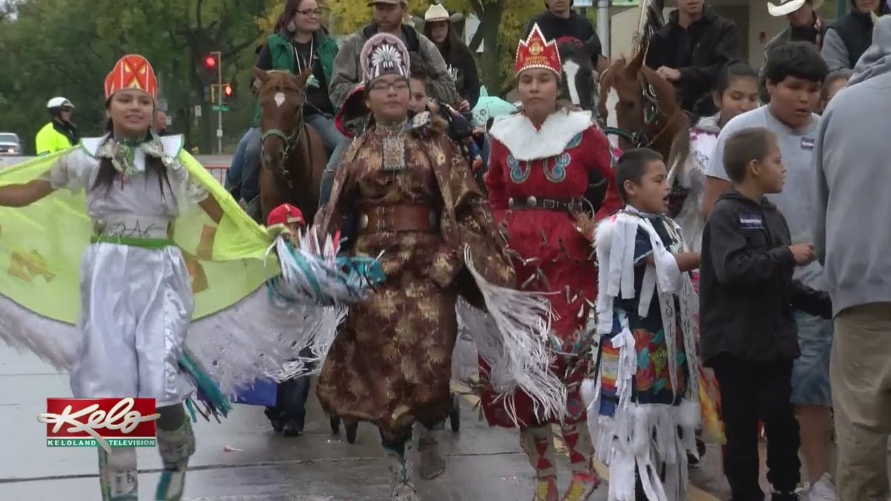 Sioux Falls Holds First Native American Day Parade - YouTube