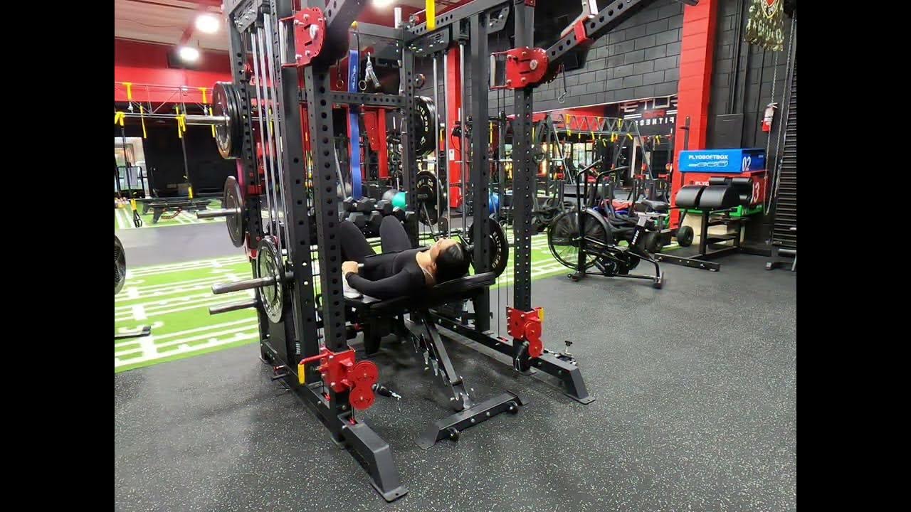 Smith Machine Hip Thrust - YouTube