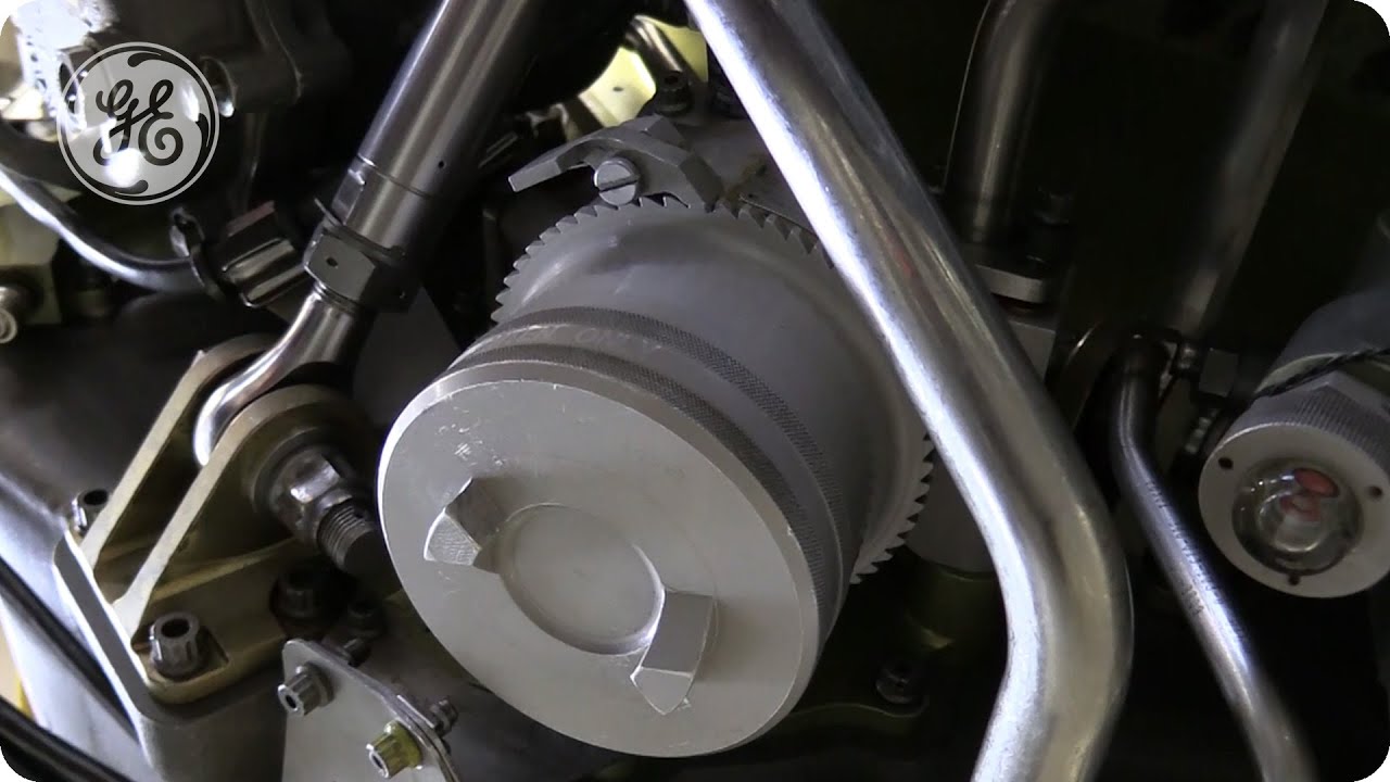 CFM - R&R Oil Scavenge Filter - GE Aviation Maintenance Minute - YouTube