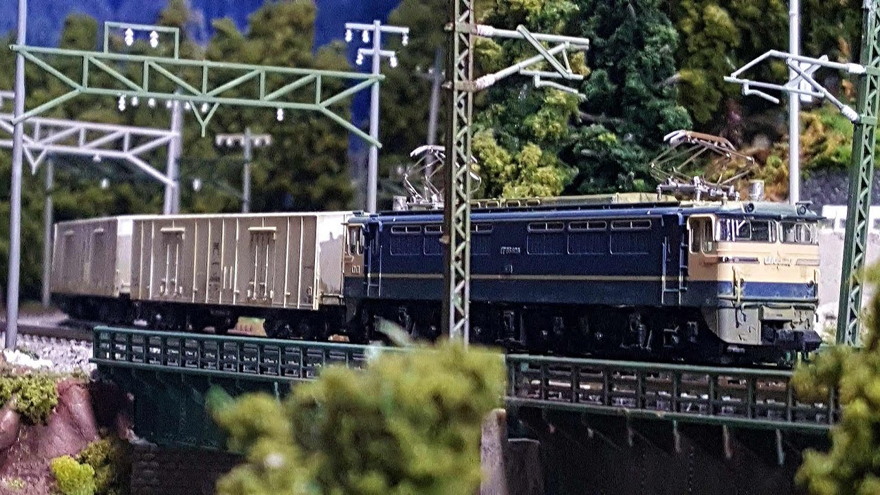 Nゲージ鉄道模型：EF65 500＋レサ10000系貨物列車 - YouTube