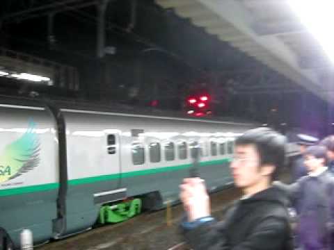 E3系2000番台 L67編成甲種輸送 - YouTube