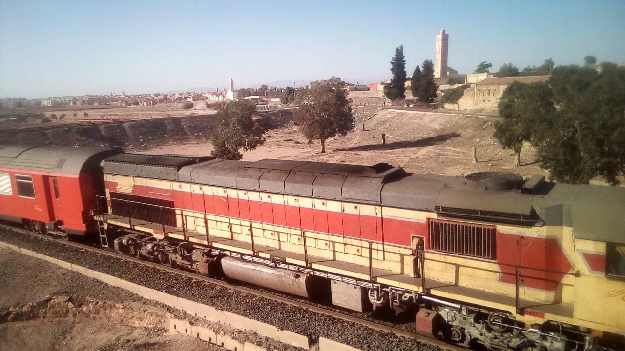 ONCF--DH 372 Arrivé A La Gare D'Oujda Le 29-05-2019 - YouTube
