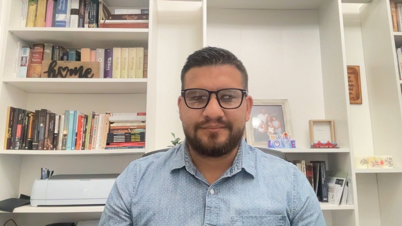 Devocionales en Vivo: Estudio de Isaias (Isaias 6:1-4) - YouTube