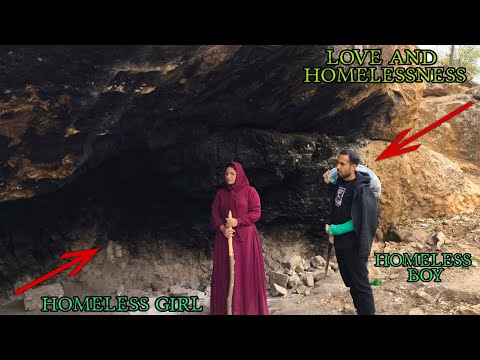 Love and Homelessness. Young people who do not abandon their love in homelessness.😱