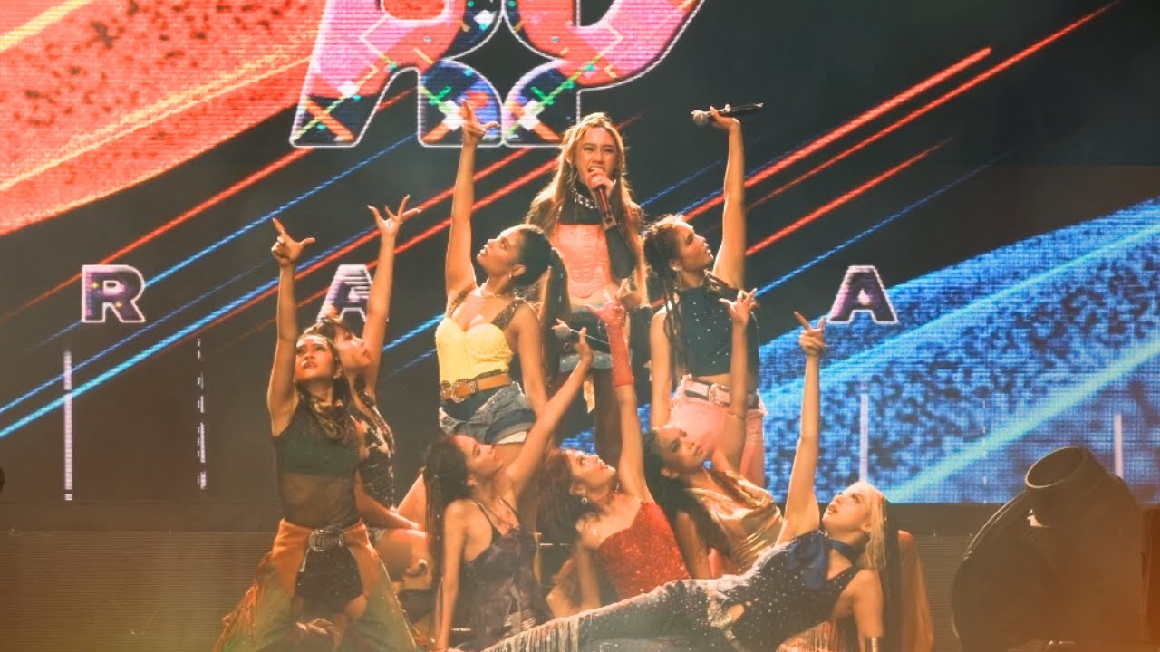 RAYA - Diva Diba (Araneta FanCam Performance) - YouTube