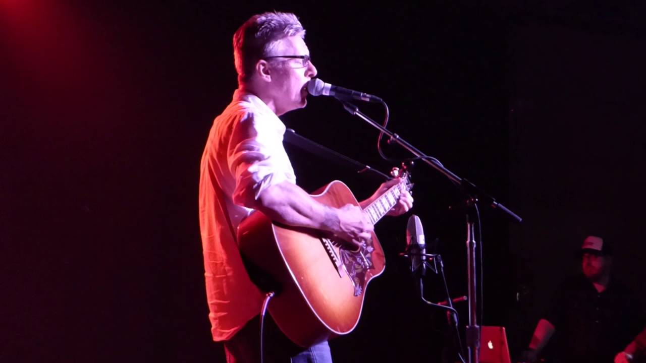 Vaden Todd Lewis - Tyler [Toadies song] (Houston 07.22.16) HD - YouTube