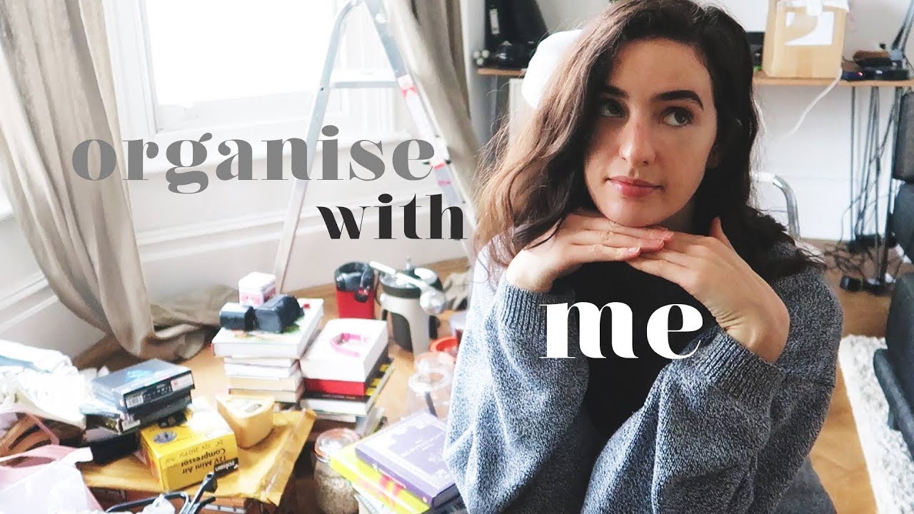 ORGANISE MY NEW FLAT WITH ME! Thrifted furniture & vegan beauty haul ...