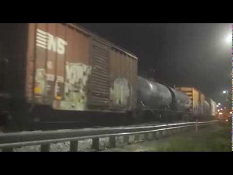 CSX Night Trains at Wildwood, Florida 1/19/14 - YouTube