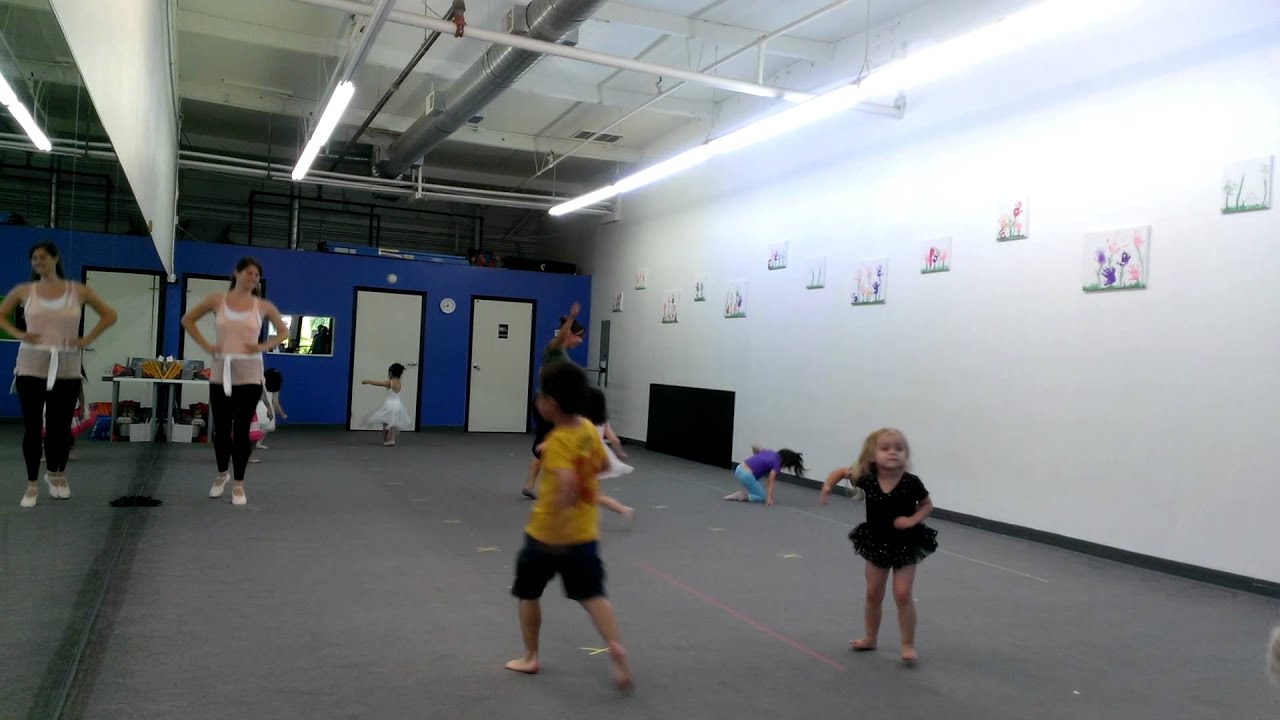 Liana giving it all she's got! (Small Fry Dance Club) - YouTube