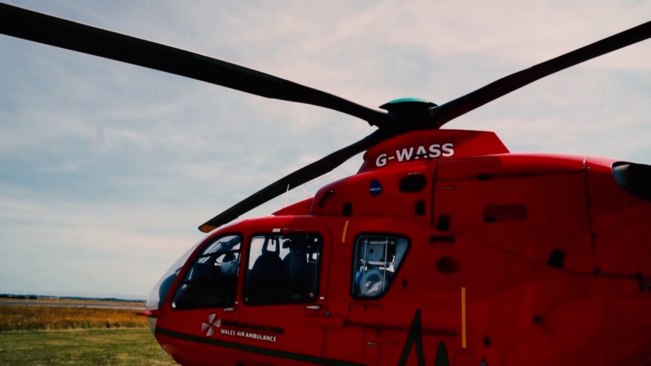 Cymraeg Byd Busnes - AIR AMBULANCE - YouTube
