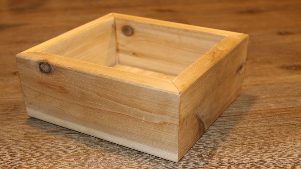 DIY Cube Shaped Wooden Box / Mini Planter for Succulents - YouTube