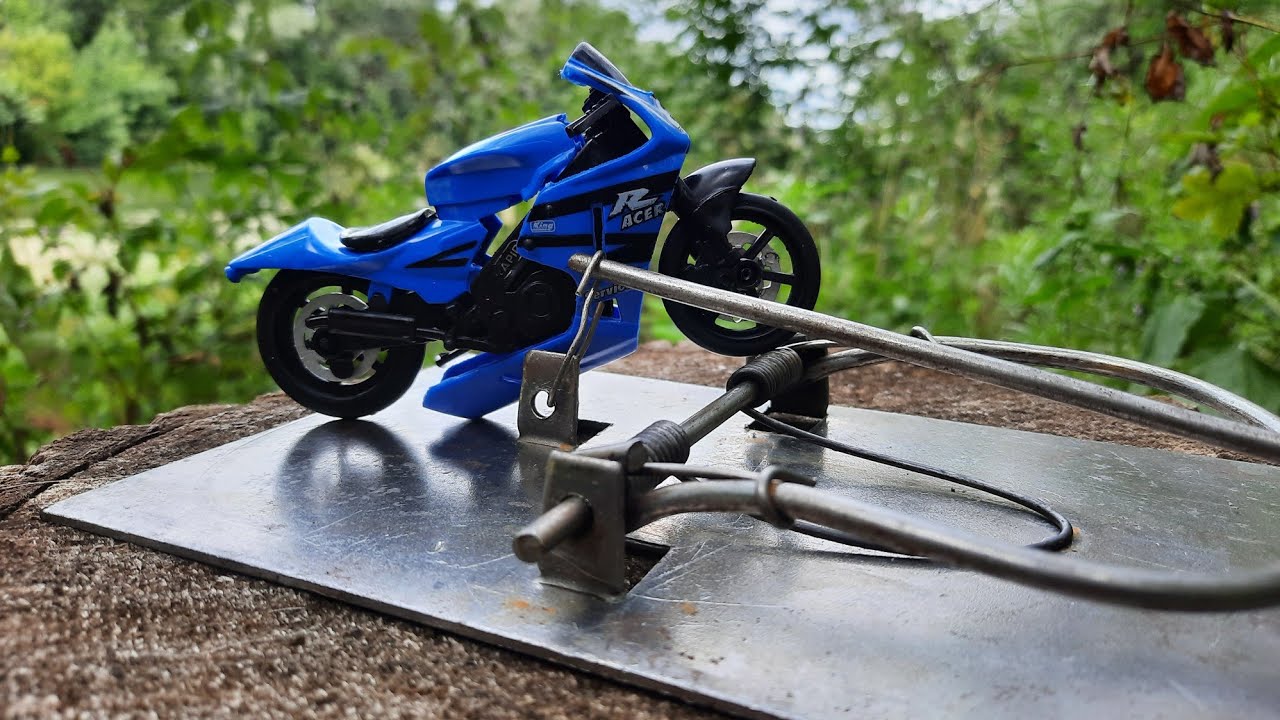 BEAR TRAP vs TYPES OF MOTORCYCLE !!! - YouTube