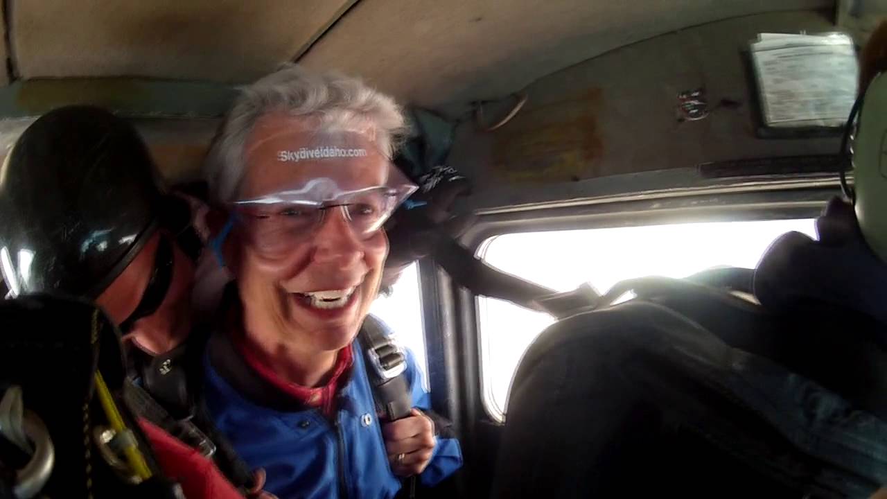 Kim Lightner's DZONE Tandem skydive at Skydive Idaho! - YouTube