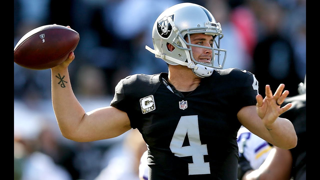 Derek Carr 2021-2022 Highlights - YouTube