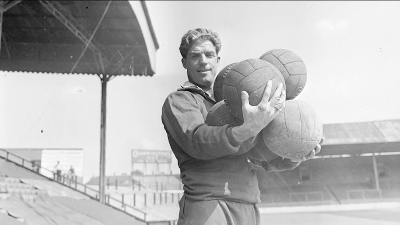 A História Curiosa do goleiro Sam Bartram, do Charlton - YouTube