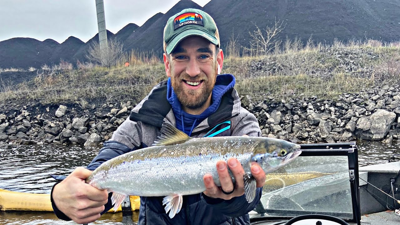 FISHING FOR FRESH MICHIGAN STEELHEAD!! - YouTube