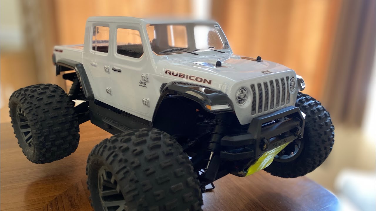 ARRMA Granite BLX 4x4 3S proline Jeep Rubicon body - YouTube