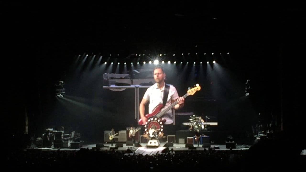 Everlong / Foo Fighters / 2015 Tour / Phoenix, AZ - YouTube