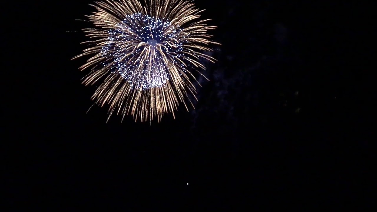 Big Azz Hand Made Fireworks Mortar Shell - YouTube