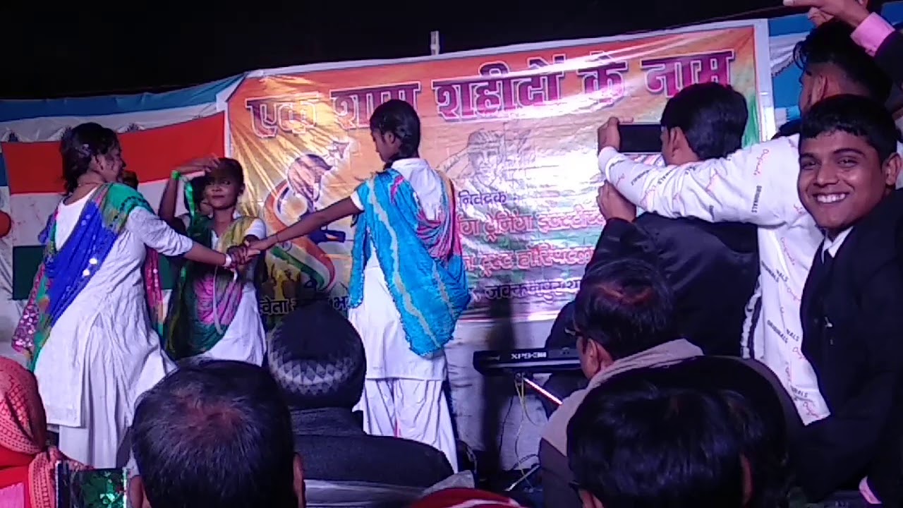 Des rangila rangila dance performance by girls - YouTube