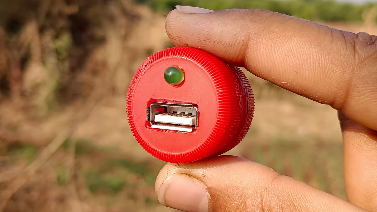 DIY Emergency Power Bank From 9V Battery - YouTube