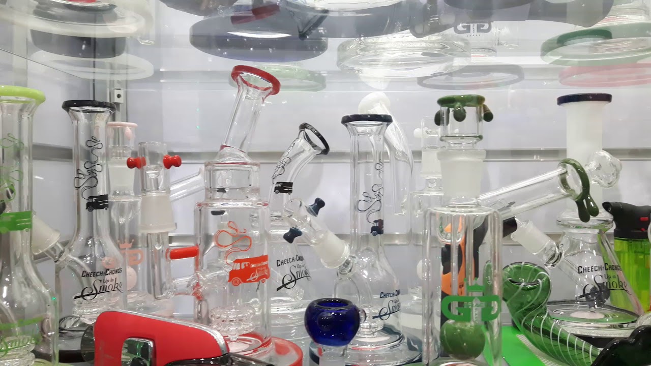 Bong Display - YouTube