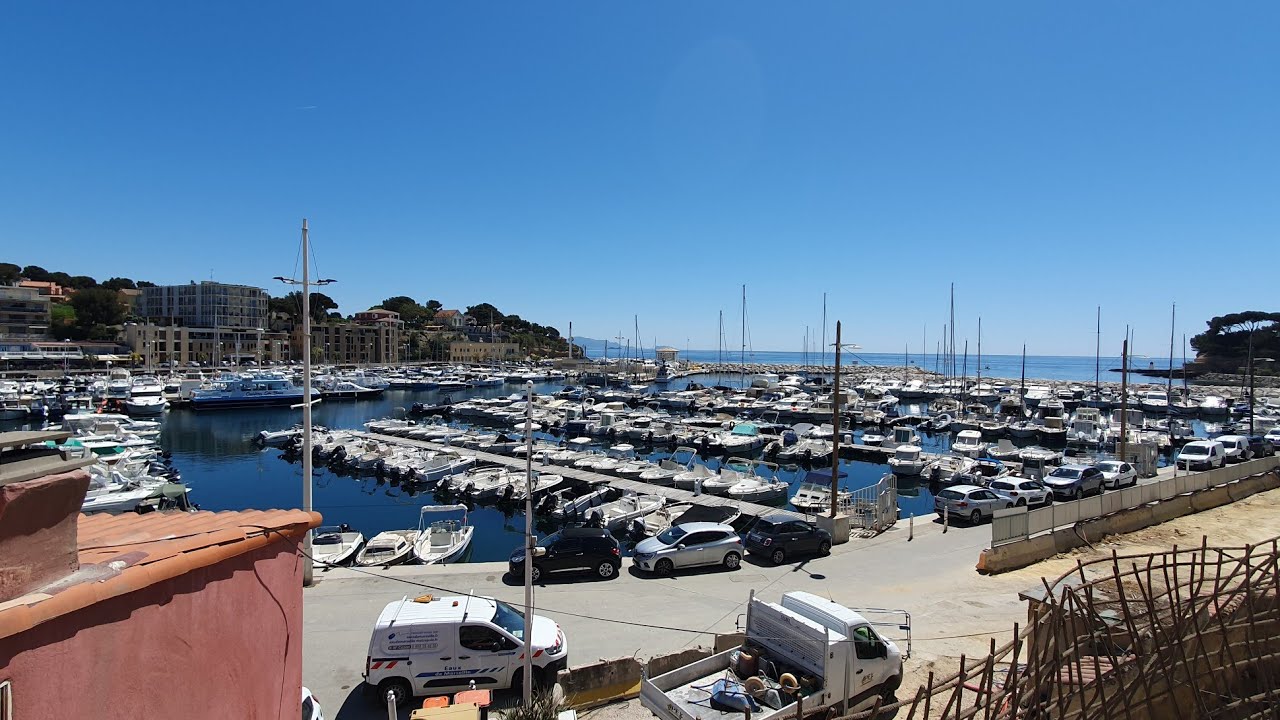 Le port de Carry-le-Rouet et sa plage - YouTube