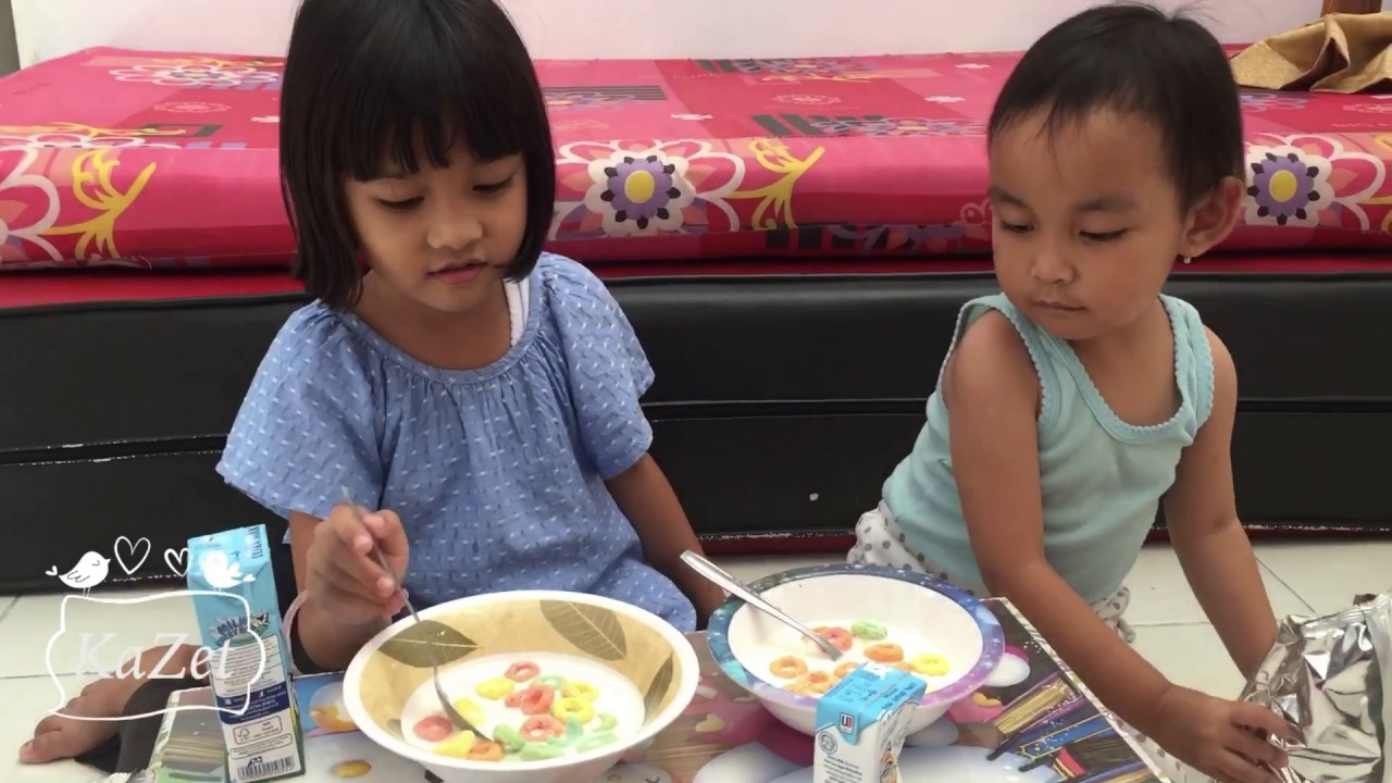 Sarapan!! Simba Rainbow Hoops with Susu Ultra - YouTube