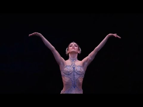 Marianela Nuñez — Nikiya entrance Variation | La Bayadera (Royal Ballet)