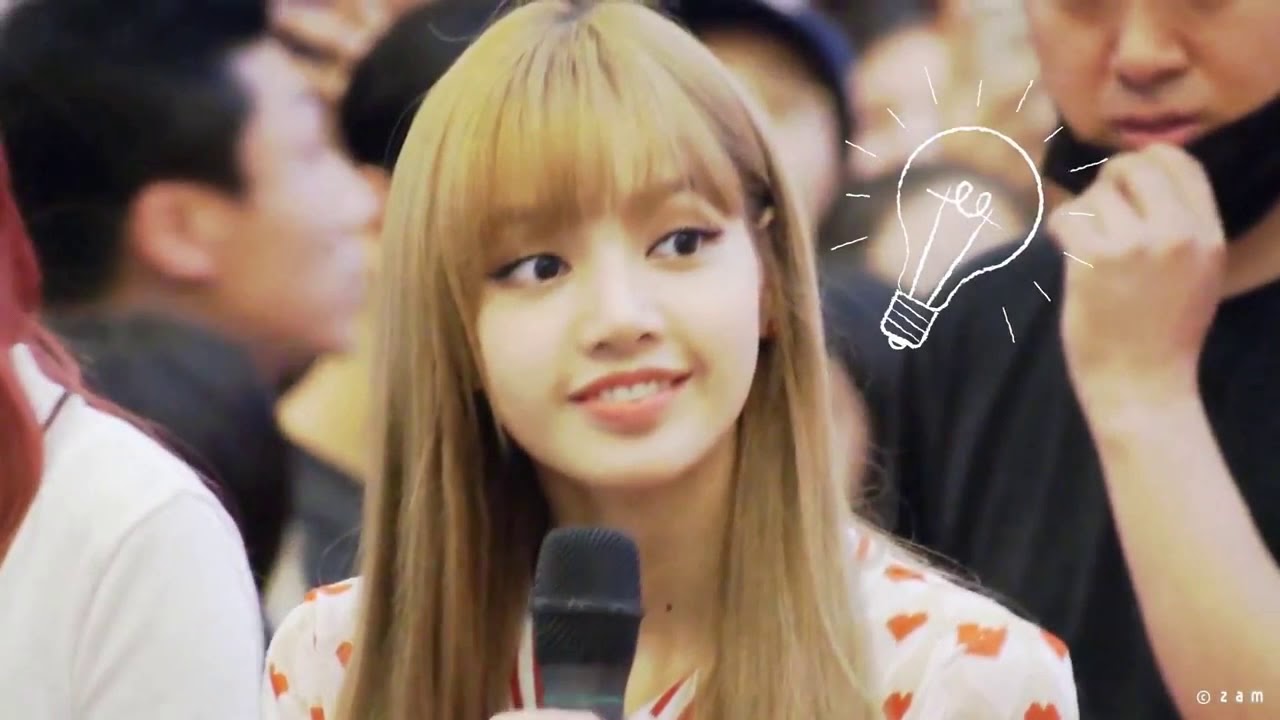 BLACKPINK LISA FAN SIGNING EVENT - YouTube