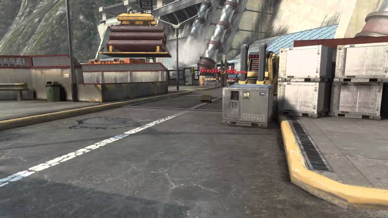 Black Ops 2 combat axe across the map in hydro 2 - YouTube
