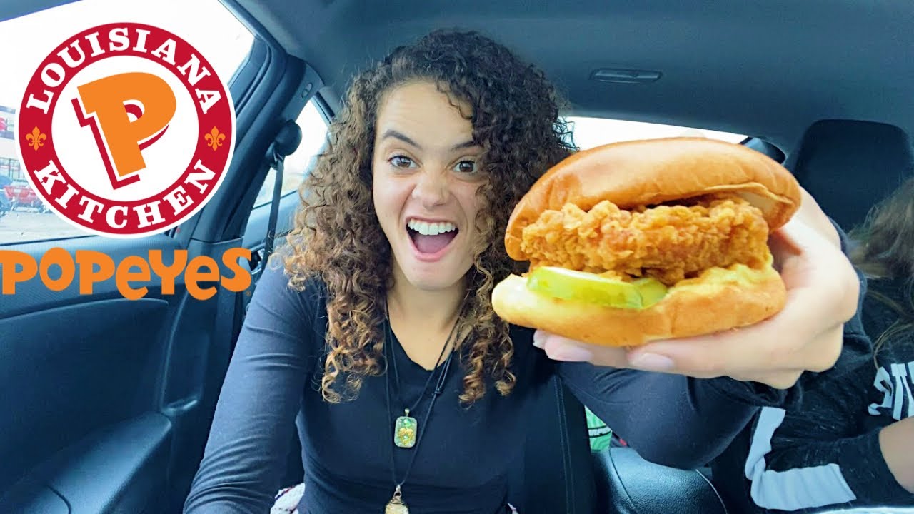 TRYING POPEYES CHICKEN SANDWHICH - YouTube