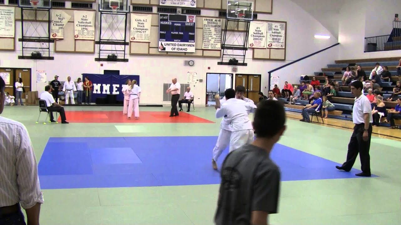 Emmett Judo Tournament 2013 Gabriel Easterling (SIJI) (WHITE) - YouTube