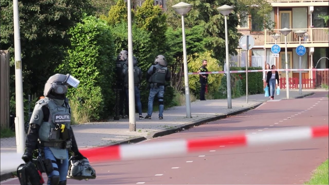 18-06-2019 Amsterdam - arrestatieteam - YouTube
