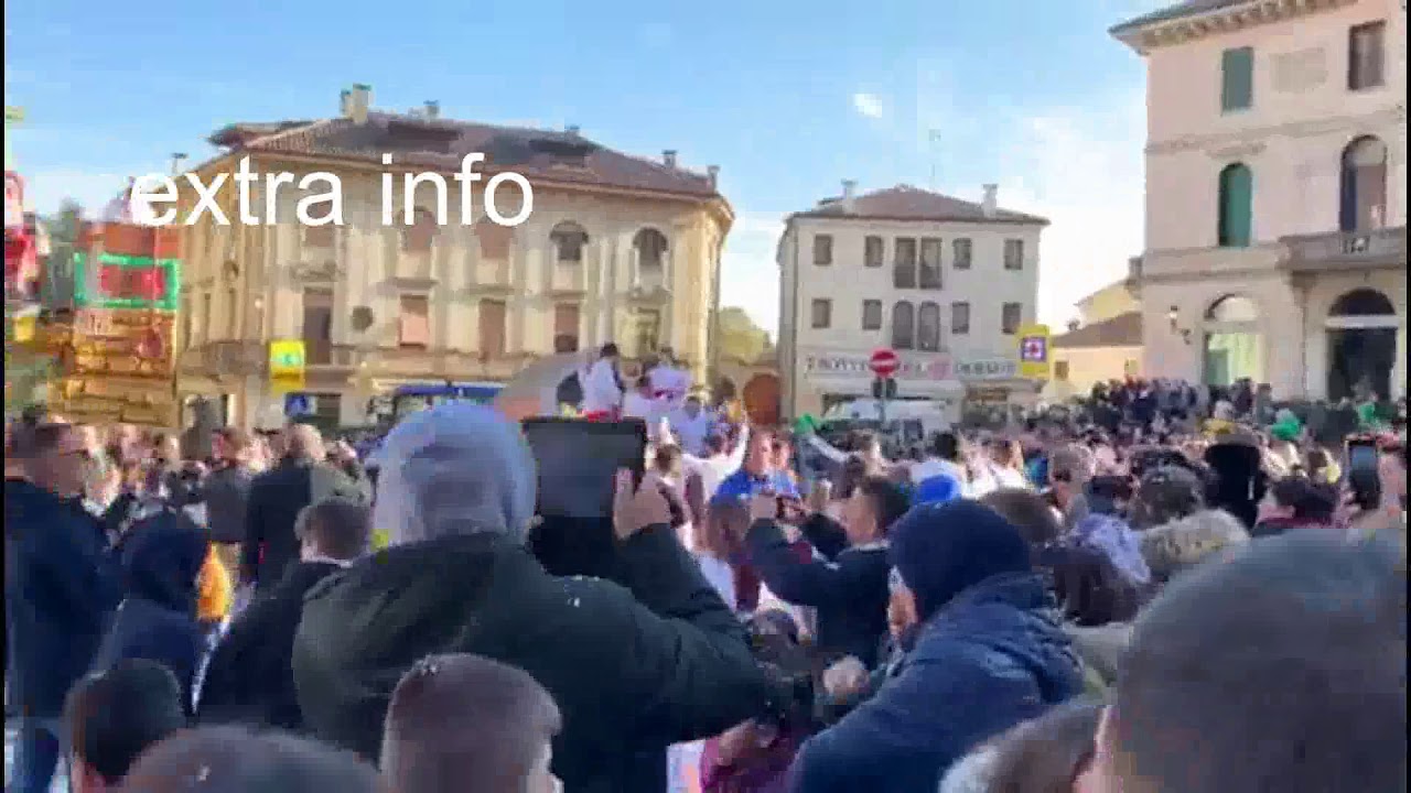 Carnevale - Macedoni in Carnevale (Skudrinje) - YouTube