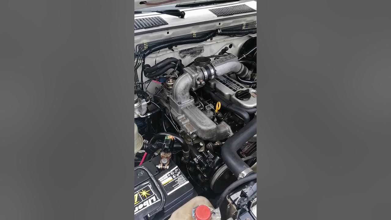 NISSAN D21 CON TD27 TURBO - YouTube