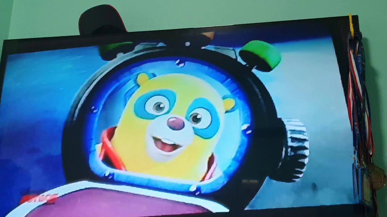 Special Agent Oso The Living Holiday Part 1 - YouTube