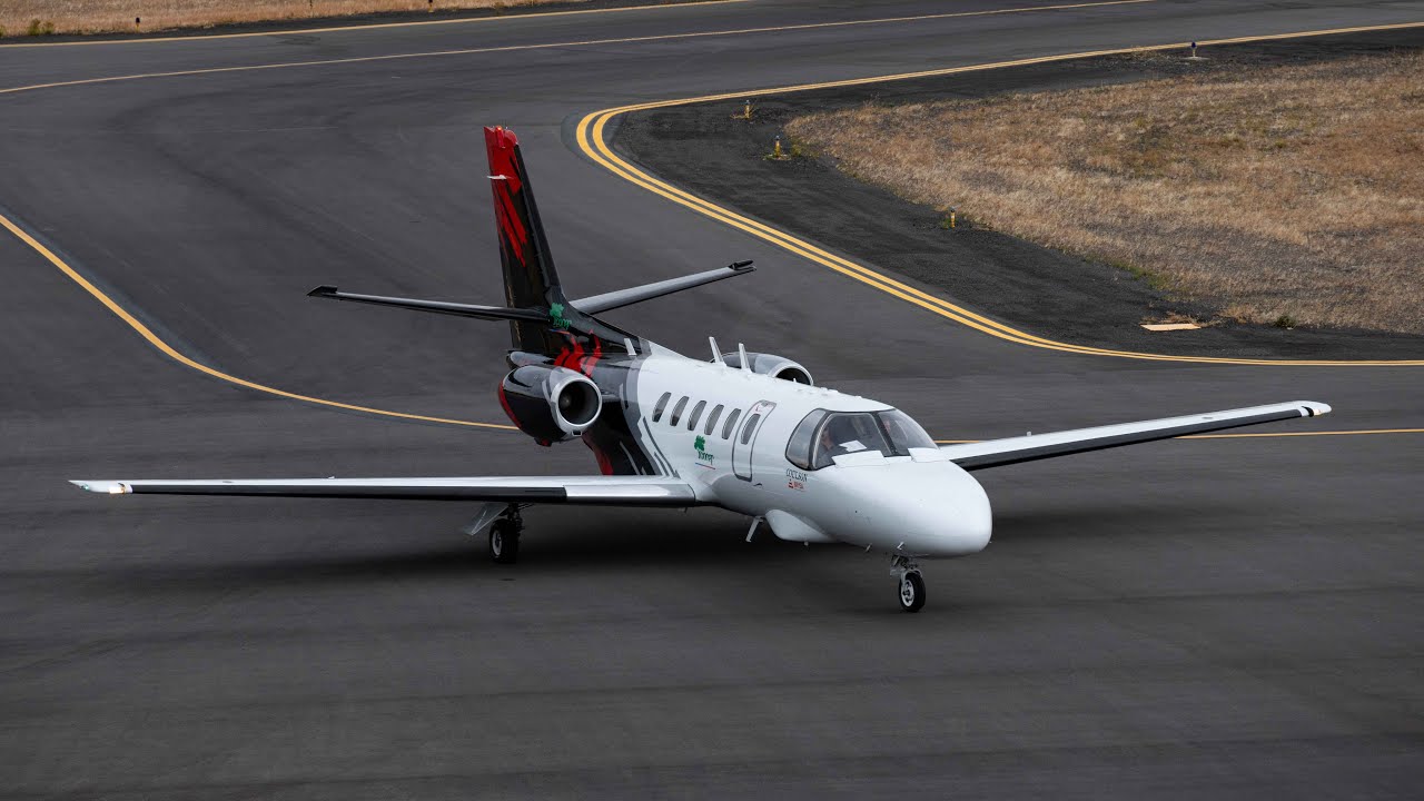 Cessna 550 Citation II " Coulson " landing at the Maria Dolores ...
