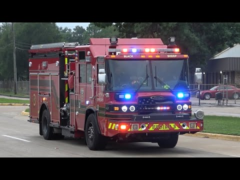 [Cy-Fair Fire Department] Engine 3 responding - YouTube