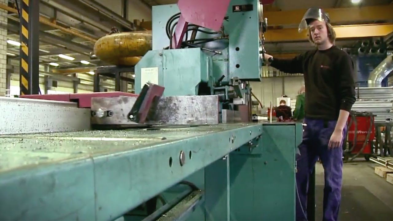 Constructeur / Constructrice métallique CFC - Clip - YouTube